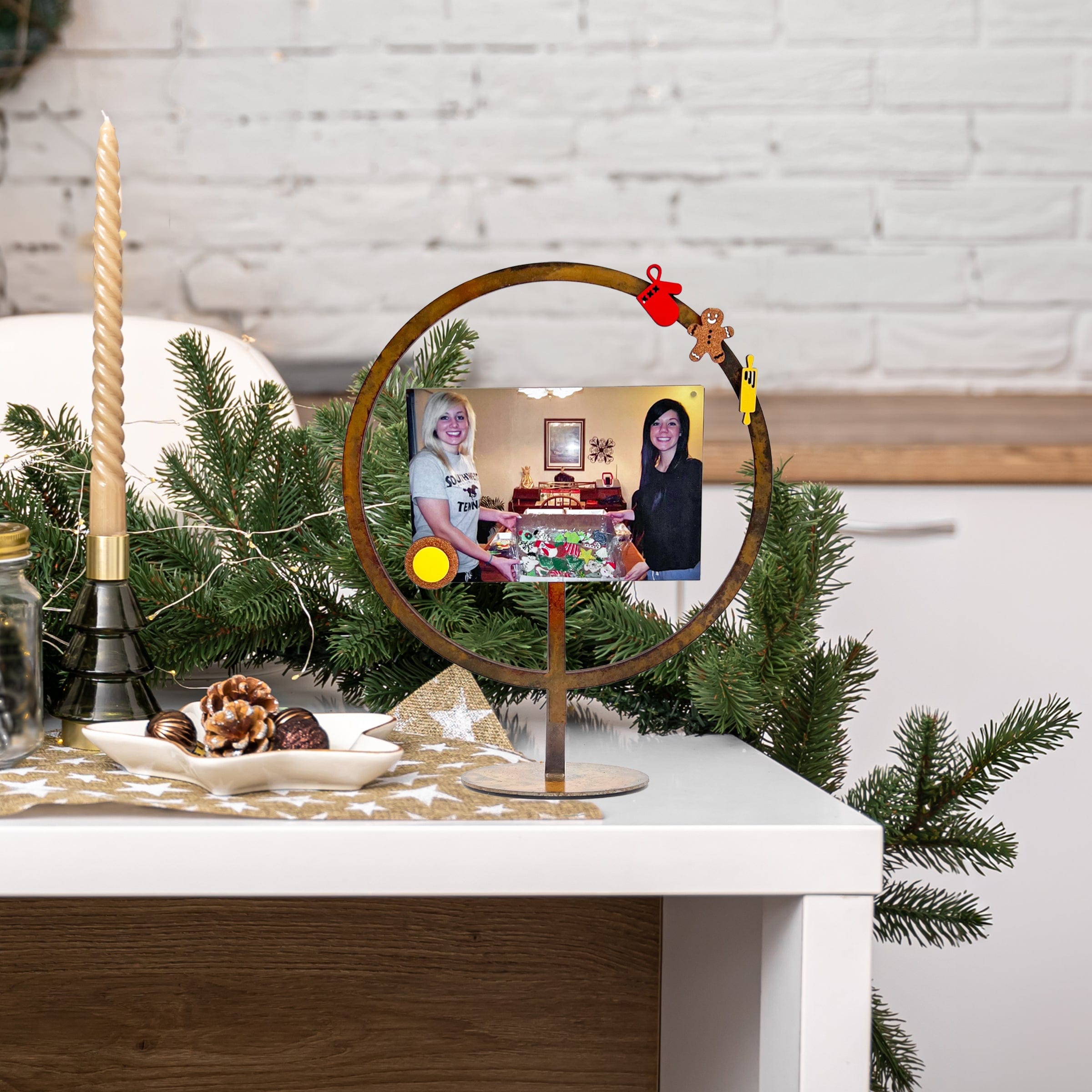 Magnetic Infinity Frame – Sticks and Steel